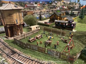 U shaped layout HO scale - Model railroad layouts plansModel railroad ...