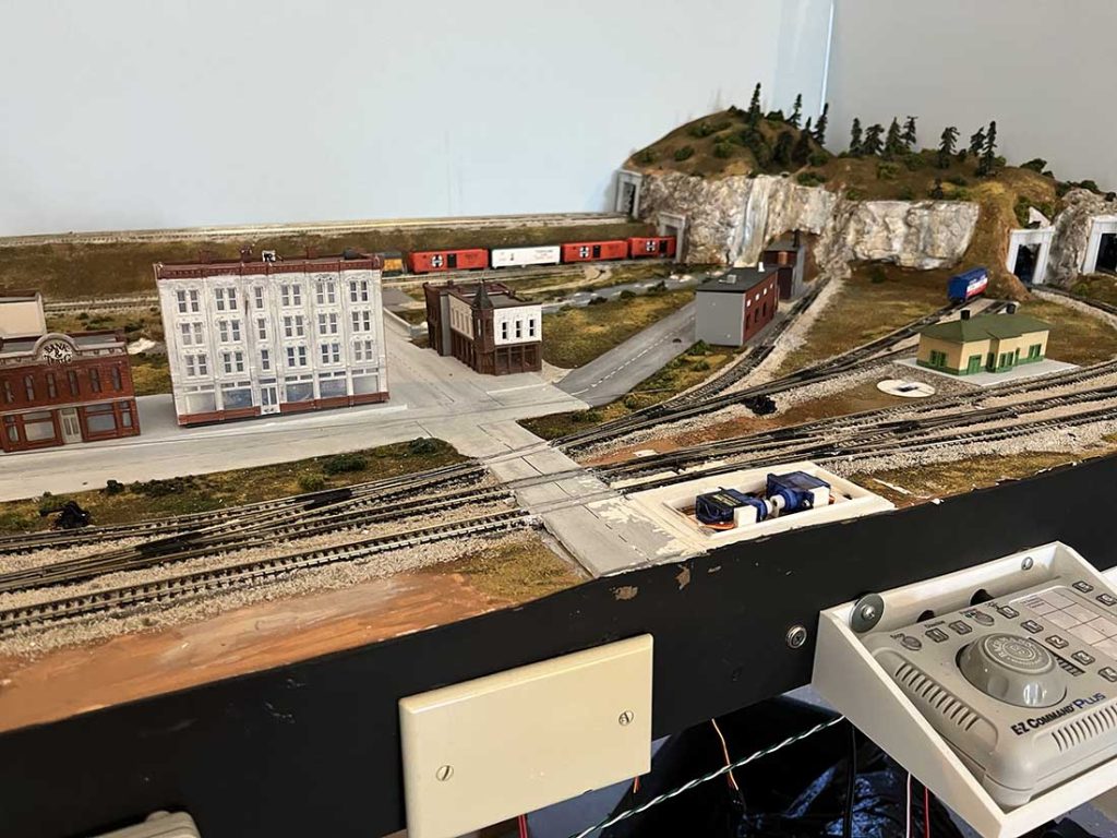 Woodland scenics scenic ridge - Model railroad layouts plansModel ...