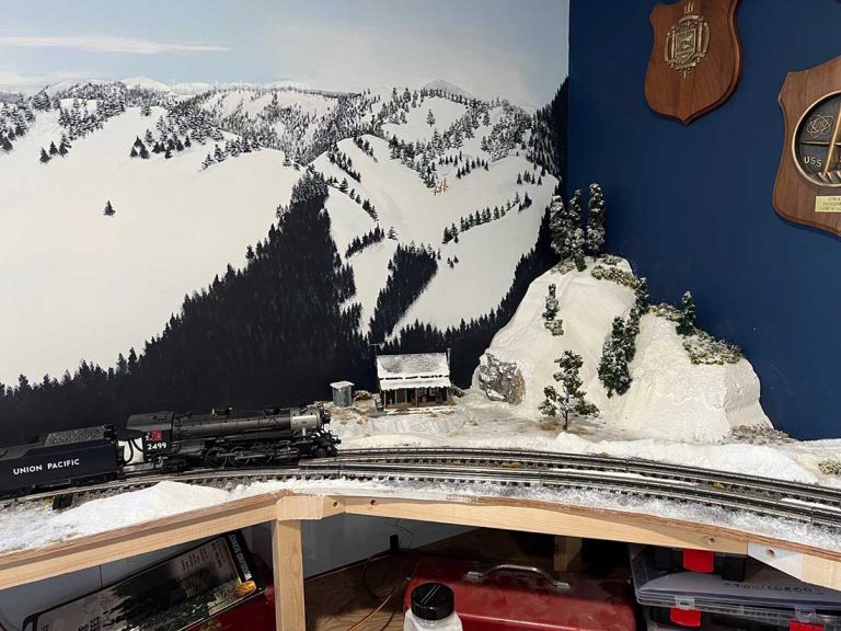 Model railroad backdrops and backgrounds - Model railroad layouts ...
