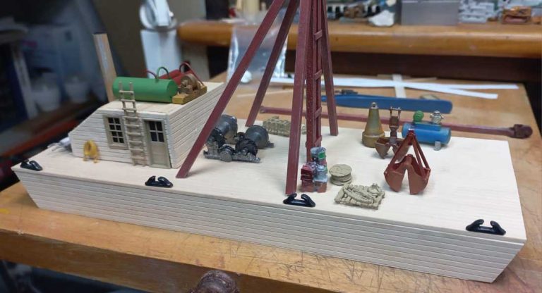 HO scale river barge - Model railroad layouts plansModel railroad ...