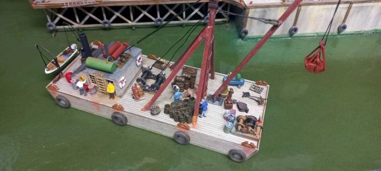 HO scale river barge - Model railroad layouts plansModel railroad ...