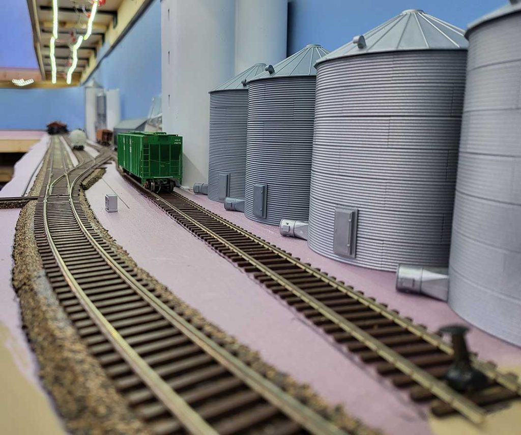 HO scale power plant - Allen's - Model railroad layouts plansModel ...