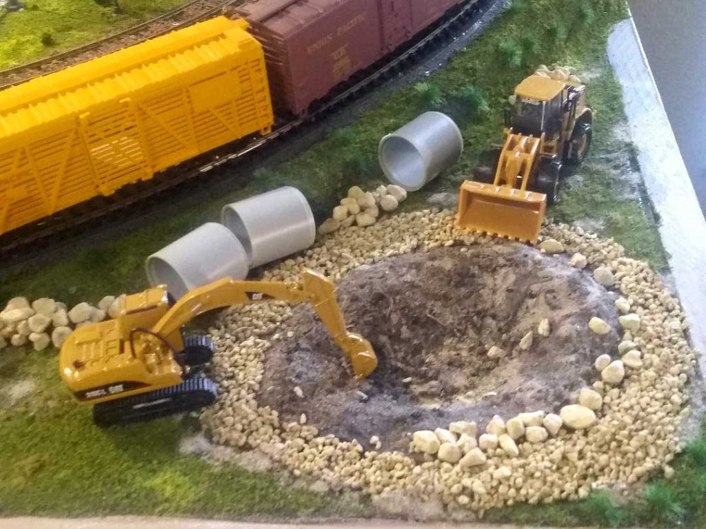 How to run multiple trains on one track - Model railroad layouts ...