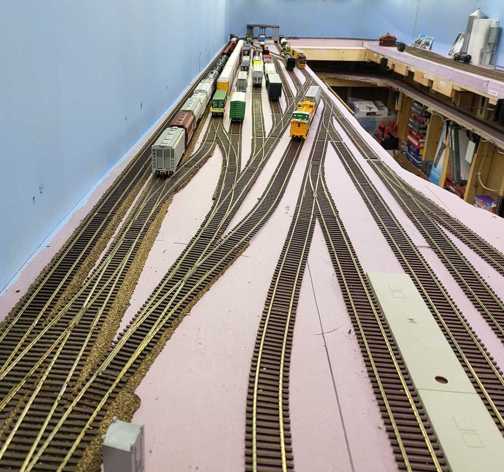 HO scale power plant - Allen's - Model railroad layouts plansModel ...