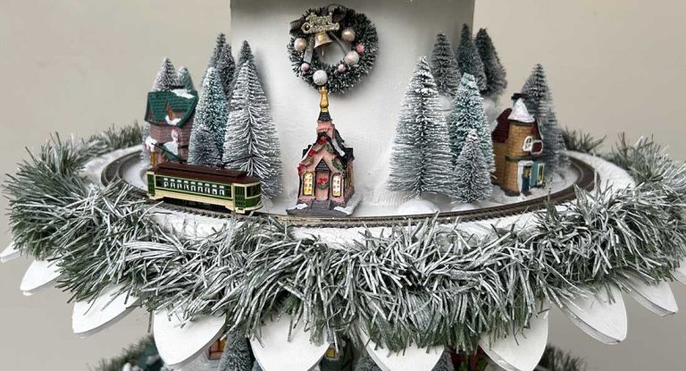 Christmas Truck - Model railroad layouts plansModel railroad layouts plans