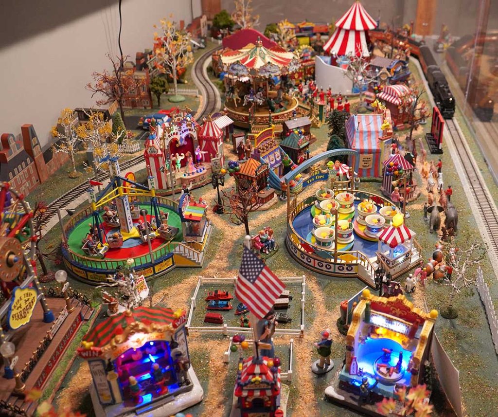 Fire station train garden - Model railroad layouts plansModel railroad ...