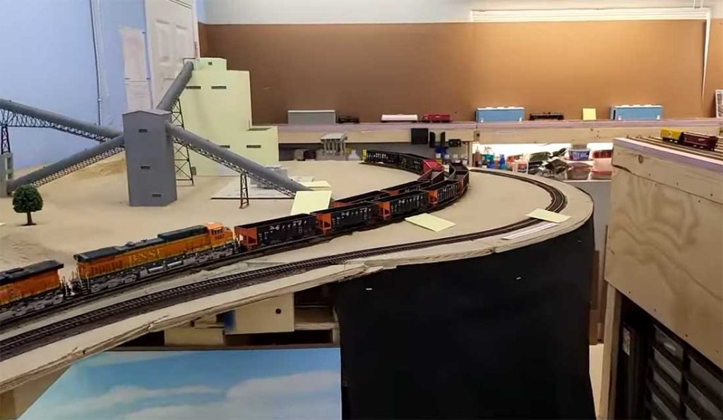 HO scale power plant - Allen's - Model railroad layouts plansModel ...