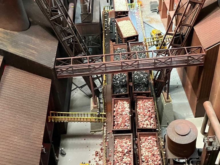 HO scale steel mill buildings - Model railroad layouts plansModel ...