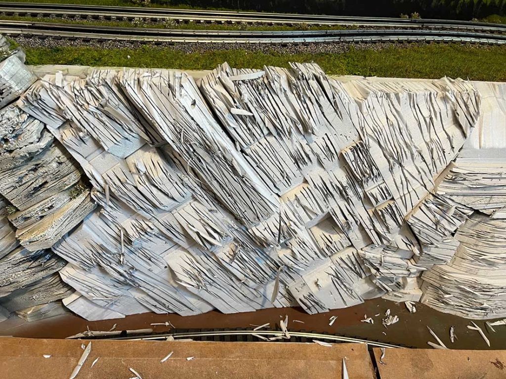 Realistic rock models for model railroad - Model railroad layouts ...