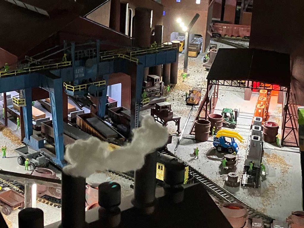 HO scale steel mill buildings - Model railroad layouts plansModel ...