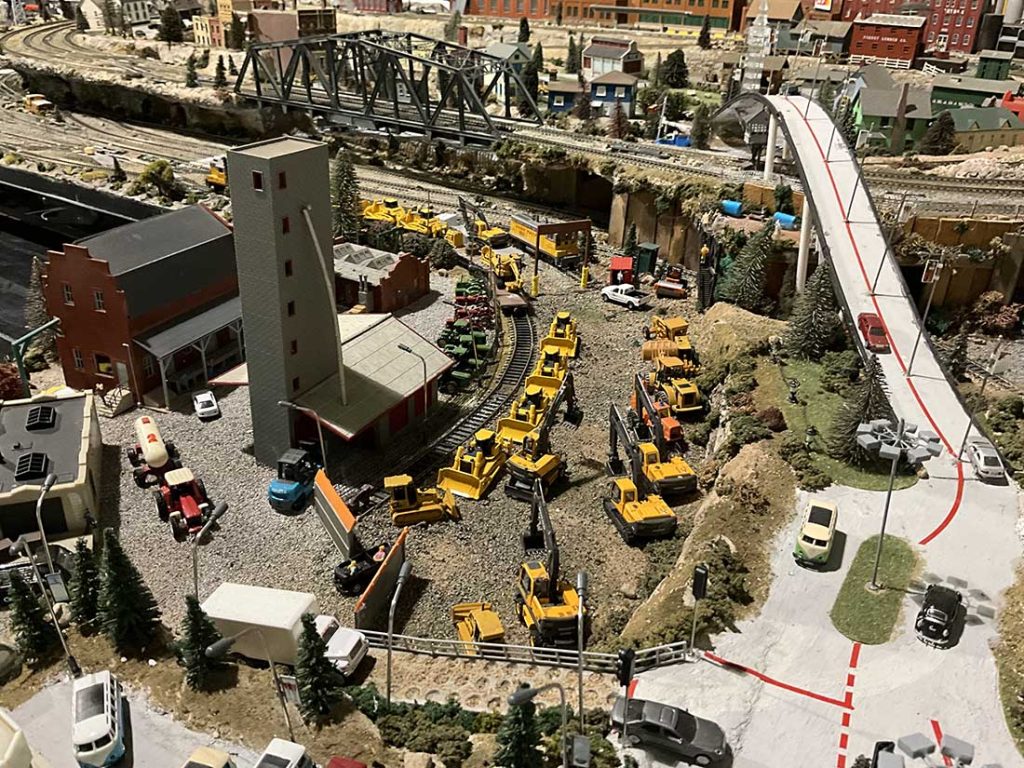 HO scale airport terminal - Model railroad layouts plansModel railroad ...