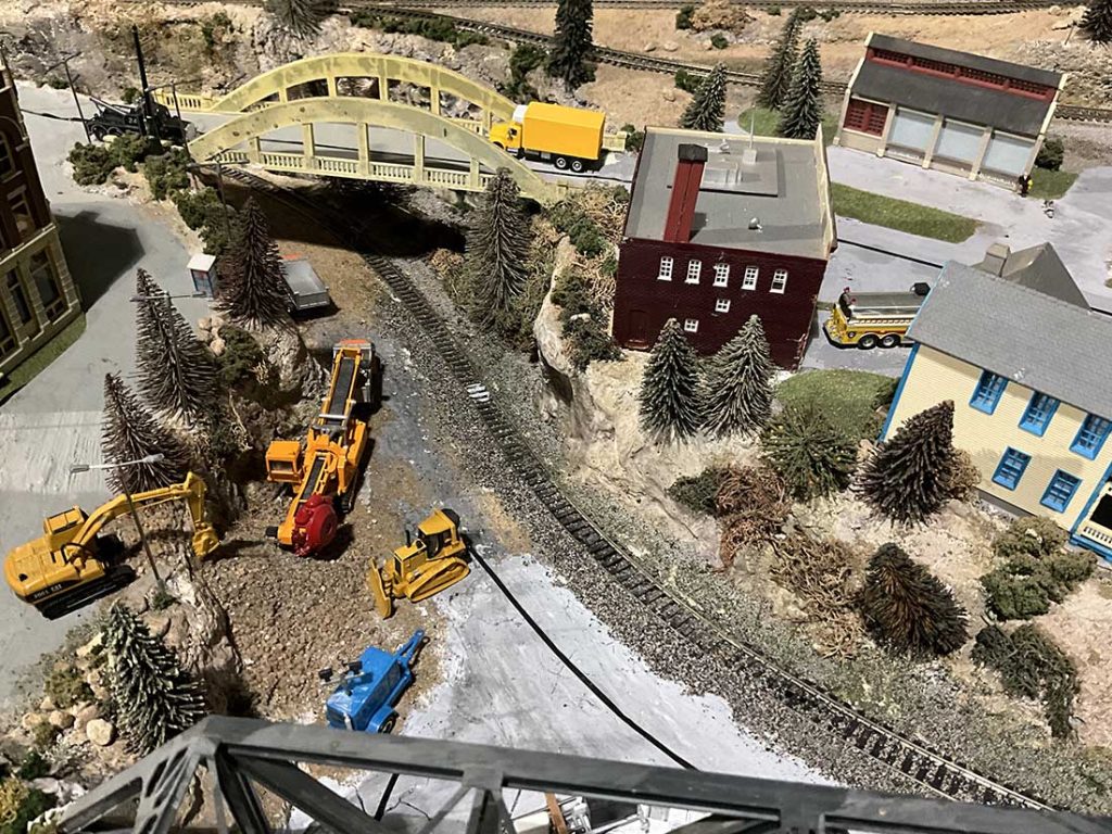 HO scale airport terminal - Model railroad layouts plansModel railroad ...