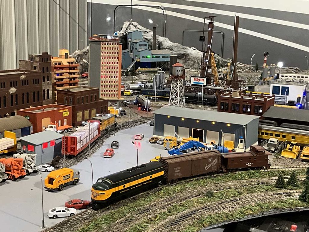 HO scale airport terminal - Model railroad layouts plansModel railroad ...