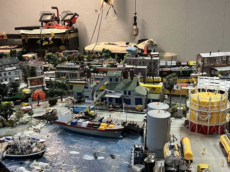 HO scale train yard layout - Model railroad layouts plansModel railroad ...